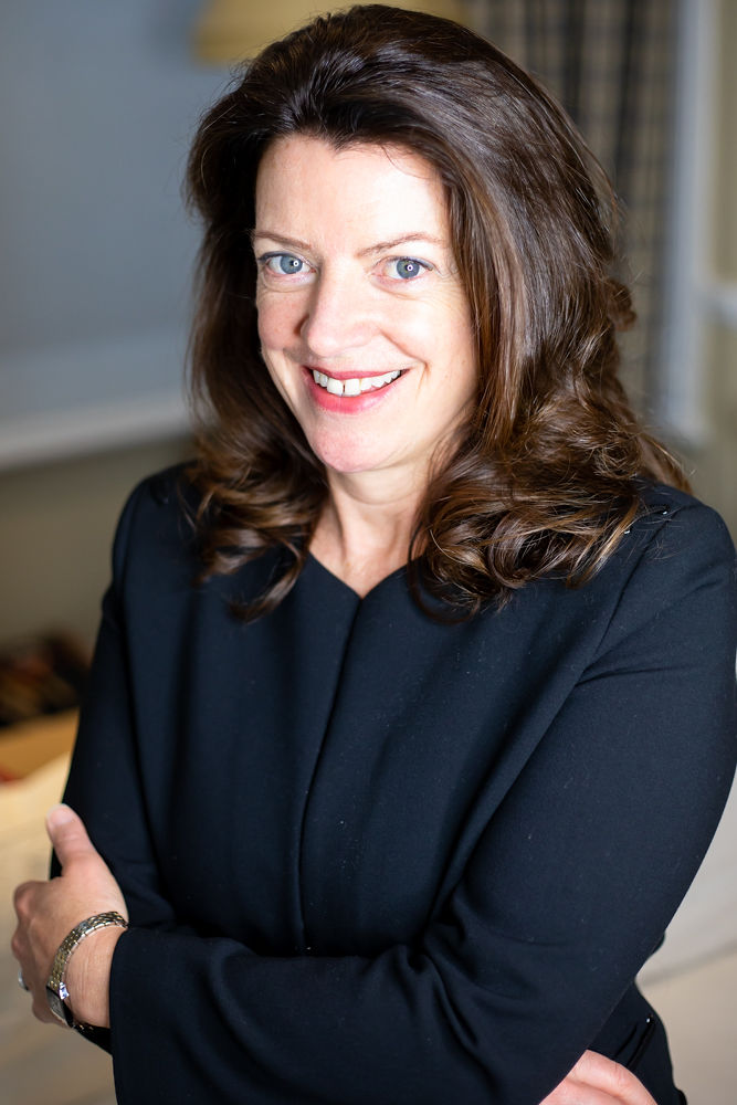 About – Elizabeth Williamson